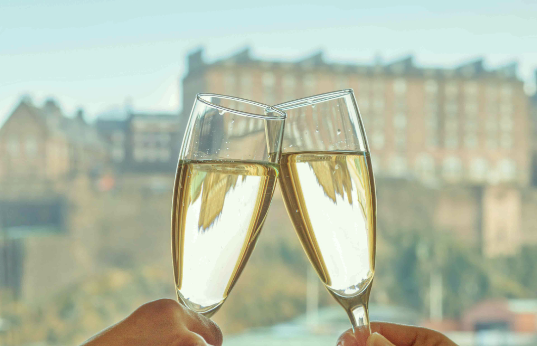 Home [onesquareedinburgh.co.uk]